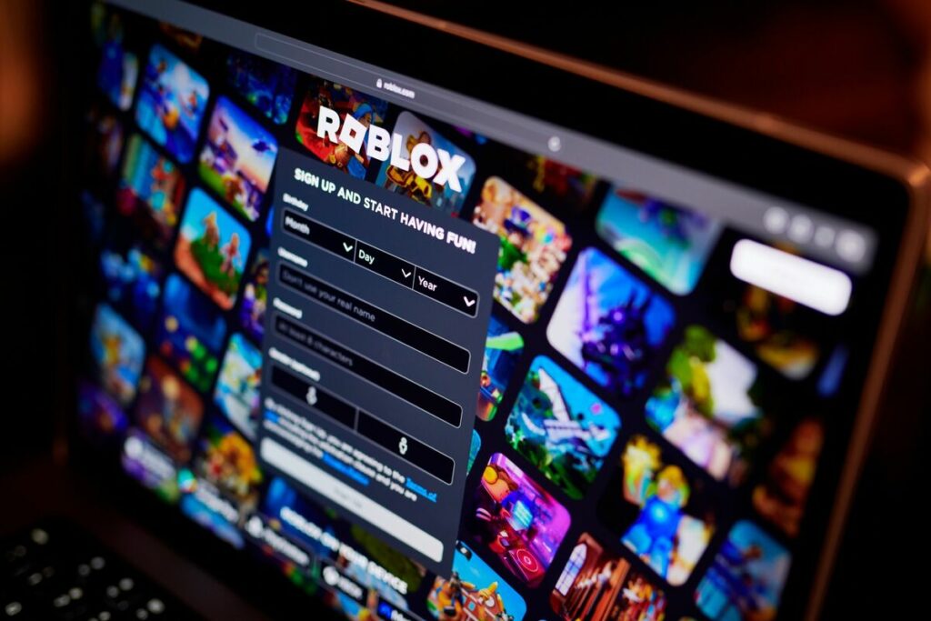 Cara Main Roblox di Laptop, Panduan Kontrol, Serta Tips Main Anti Lag ...